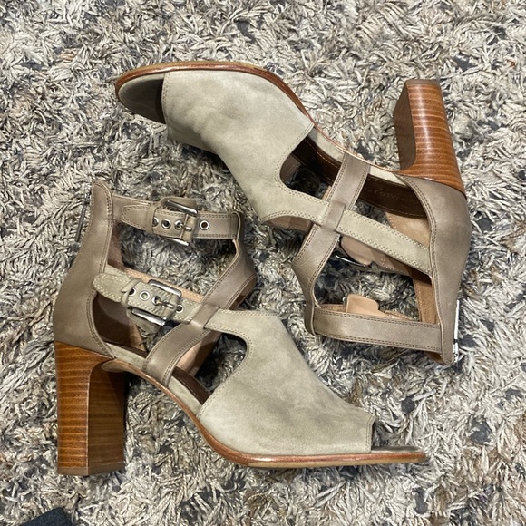 Donald J. Pliner | Shoes | Donald J Pliner Ronnie Ankle Strap Block ...